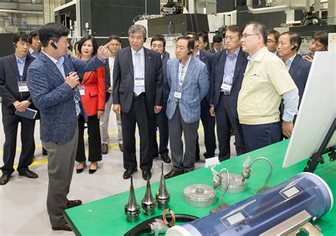 삼성전자 중소기업에 광주사업장 공개…스마트공장 구축 노하우 공유 Samsung Newsroom Korea