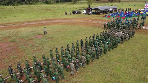 ပအိုဝ်းပြည်သူ့စစ် ထိန်းချုပ်ဒေသမှာ ၁၈ နှစ်အောက် အမျိုးသမီးတွေ စစ်သင်တန်းတက်နေရ — မြန်မာဌာန