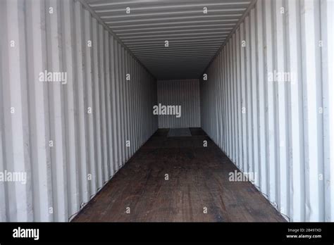 Inside Empty Dry High Cube Container With Wooden Floor Stock Photo Alamy