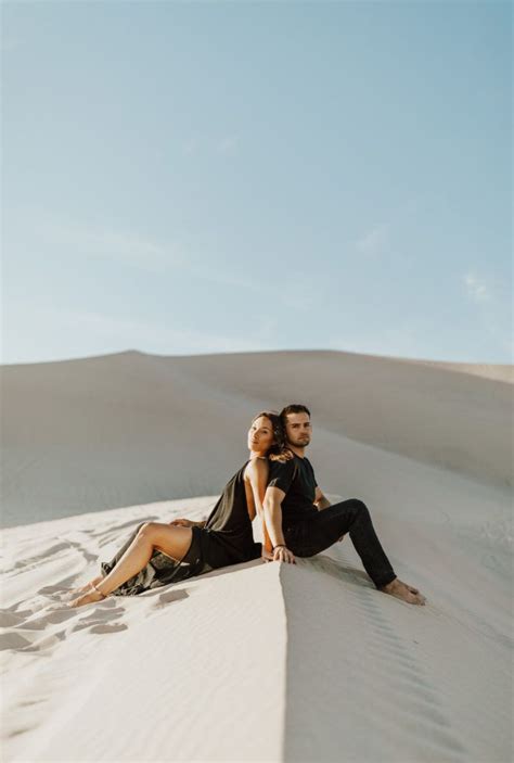 Sand Dunes Couples Photoshoot Artofit
