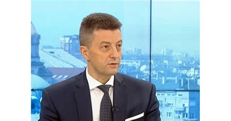 Петър Андронов Тази година са разсрочени 103 000 кредита