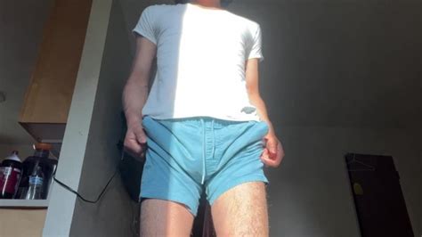 Cute Straight Guy With A Beautiful Big Cock