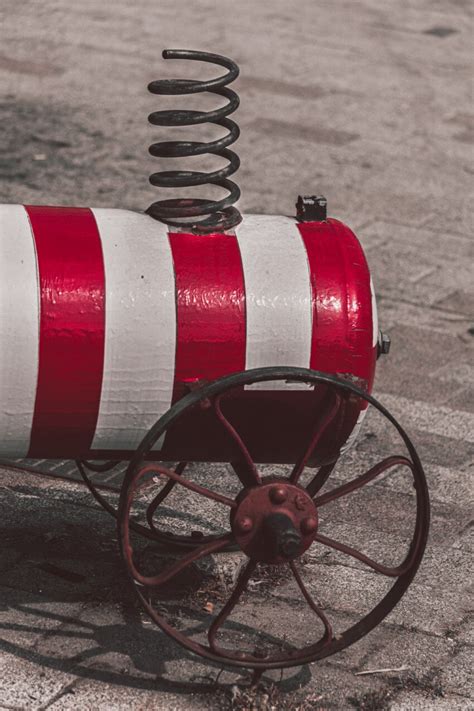 무료 사진 수 제 기차 빈티지 기관차 장식 야외 무 쇠 흰색 붉은 오래 된