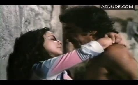 Alma Delfina Breasts Scene In Ratero Aznude