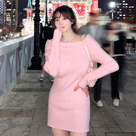 소픈 [연말룩 한겨울까지] 크리스마스 멜로디 오프숄더 미니 원피스 러블리 글램 섹시 원피스 파티룩 엄청따뜻 니트