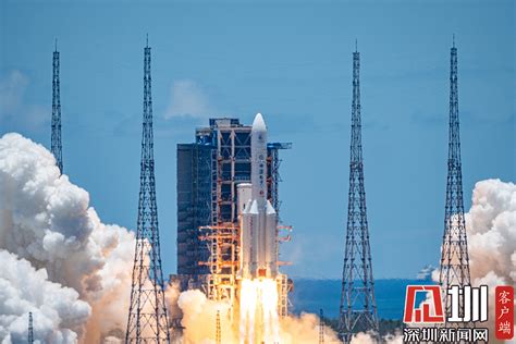 中国首次火星探测任务天问一号探测器在海南文昌发射升空 深圳新闻网