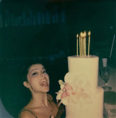 Bebe Rexha publikon imazhe nga festa glamuroze për ditëlindjen e saj të