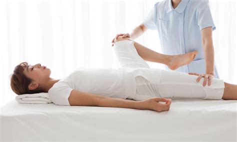 👉 Манайх төрөл бүрийн шалтгаантай нурууны хурц болон архаг үеийн өвдөлт намдаах нуруу