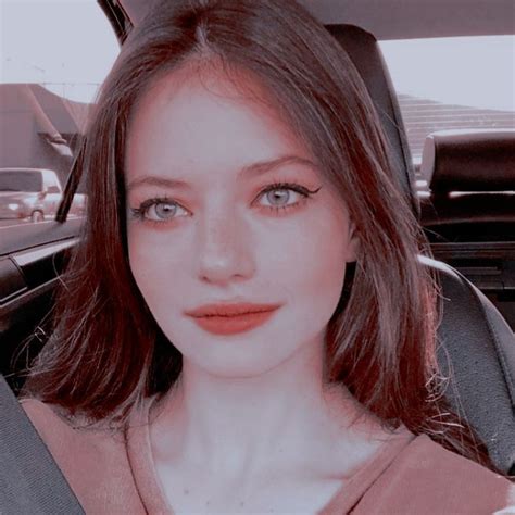 Mackenzie Foy Icon Aesthetic Girl Mackenzie Foy Let Her Go