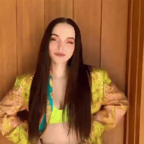 Dove Cameron Dove Cameron Meme Gif Dove Cameron Dove Cameron Meme Dove Cameron Laughing