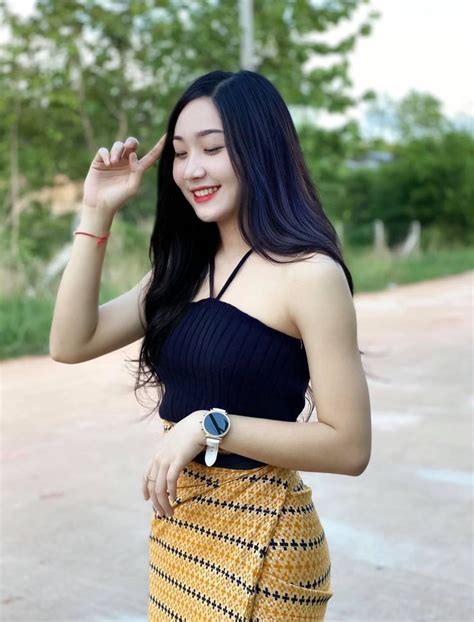 👩🏻 𝐏𝐡𝐲𝐨 𝐍𝐚𝐧𝐝𝐚𝐫 𝐊𝐲𝐚𝐰 🇲🇲 Myanmar Women Beautiful Asian Women Burmese Girls