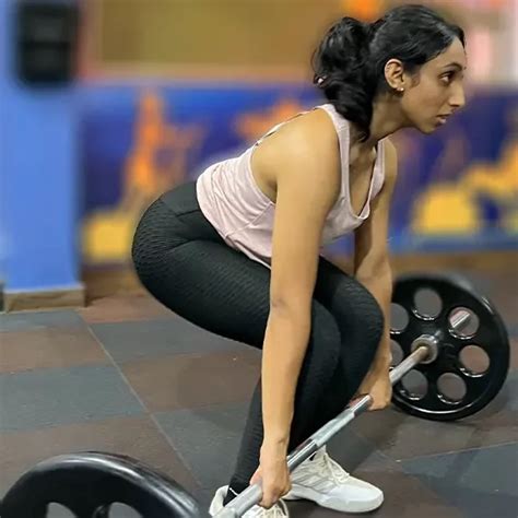 Female Personal Trainer Lower Parel Personal Trainer At Home