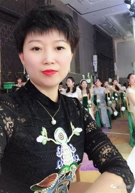 微商女强人照片 女强人照片 伤感说说吧