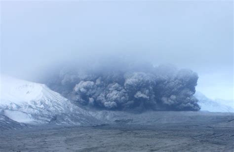 Pyroclastic Flows And Ignimbrites And Pyroclastic Surges U S