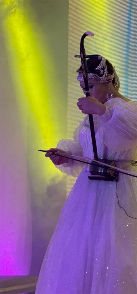 Narantsatsralt Бүх сайхан ээжүүддээ эмэгтэйчүүддээ хөөрхөн Охин үрсдээ баярын мэнд хүргэе 💝💝💝