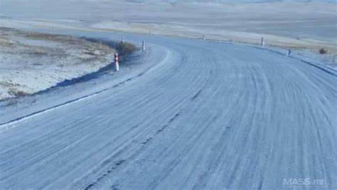 Улаанбаатар Дундговь чиглэлд цасан бүрхүүл тогтож халтиргаа гулгаа үүсжээ