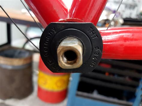 Weird Bracket R Bikewrench