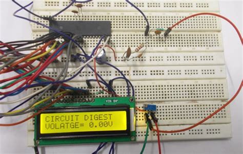 Digital Voltmeter Using Avr Microcontroller Atmega32 Circuit Diagram