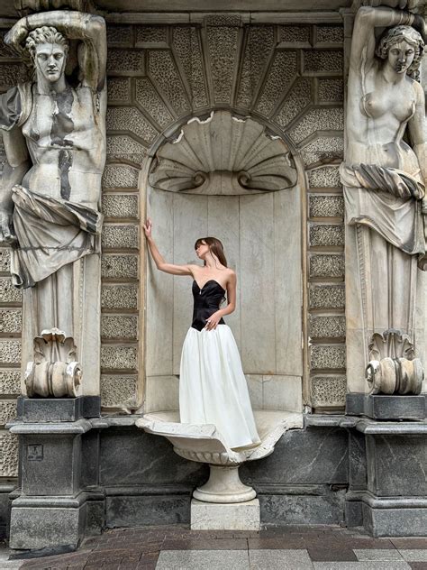 Платье макси с корсетным лифом и юбкой в пол Lichi Online Fashion Store