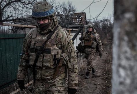 Украинската армија изврши напад врз руска рафинерија за нафта и магацин за оружје