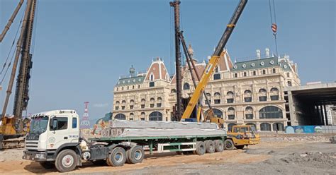 Cẩu công trình xây dựng Công ty TNHH Thương Mại Dịch Vụ Vận Tải Trần Ngọc Anh