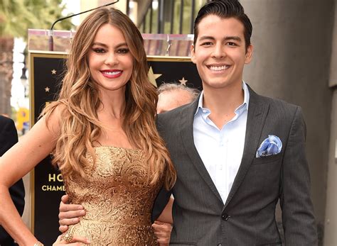 Sofia Vergara On Being A Single Mom Popsugar Latina