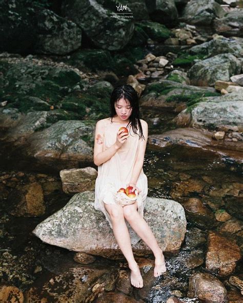 양동석 on Instagram 사진찍으러 말고 놀기 위해 계곡을 가고 싶다 사진 찍으면 지쳐서 못 놀아 필름사진 계곡 개인화보 filmphotography