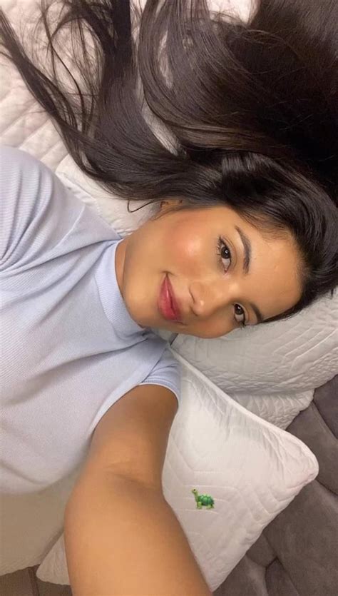 T Selfie Rselfieheaven