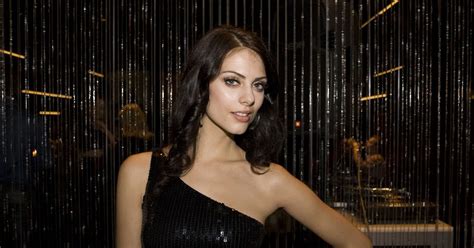 Julia Voth Hd Wallpaper Wall Pc