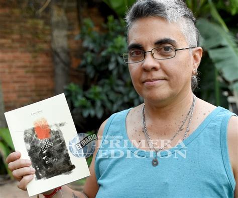 Laura Abián Presentó Su Libro “hormigueo” Primera Edición