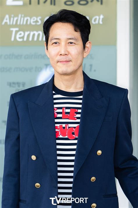 [t포토] 이정재 이 비주얼 조각이다