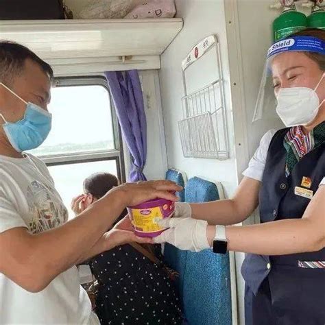 拓市场聚焦四保任务他们全力保证临客顺利开行 列车 工作 旅客
