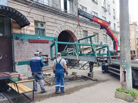 Демонтаж літніх майданчиків у Києві