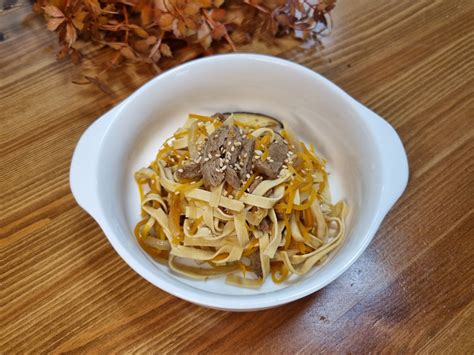 초간단 잡채 만들기 열량 적은 두부면 콩고기 버섯잡채 만드는 법