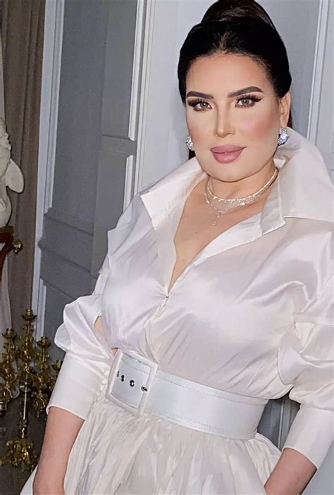 عبير صبري بإطلالة ملكية في افتتاح مهرجان القاهرة السينمائي مصراوى