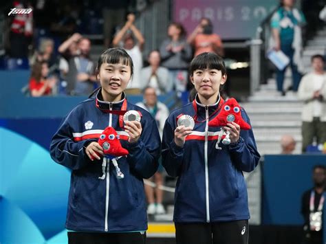 高雄大學田曉雯、林姿妤 帕運桌球女雙摘銀