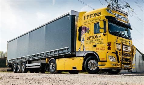 Uptons Transport Services Buys First Trailer From Schmitz Cargobull