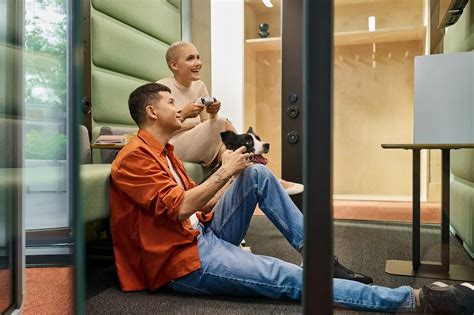 ᑕ ᑐ Pet Friendly Workspaces Offer Numerous Advantages ️ Hushoffice