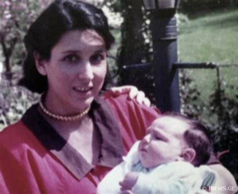 გამაოგნებელი სილამაზე როგორ გამოიყურებოდა სალომე ზურაბიშვილი ახალგაზრდობაში