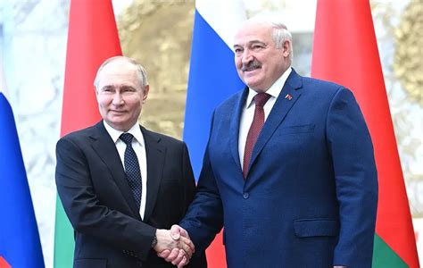 Лукашенко мы не должны молчать о преступлениях украинских и