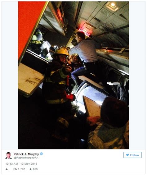 탈선 열차 안 상황을 전하는 미국 전 하원의원 패트릭 오마이포토