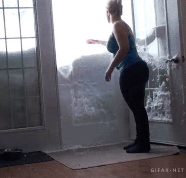 Stranded Cat Bulldozes Through A Giant Snow Drift That Blocked The Front Door To His House