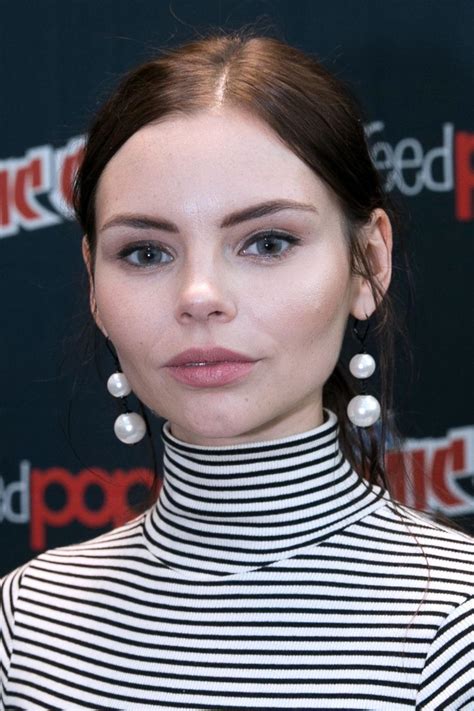 Eline Powell Filmaffinity