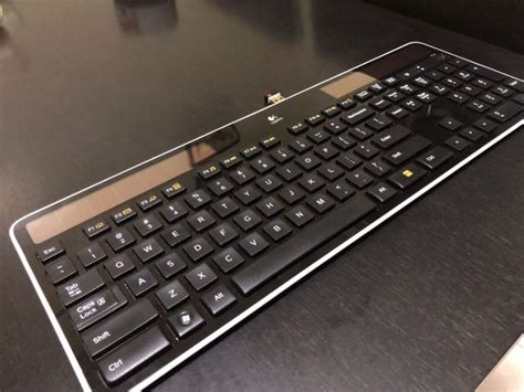 Logitech K750 Bluetooth Keyboard Computers And Tech Parts And Accessories Computer Keyboard On