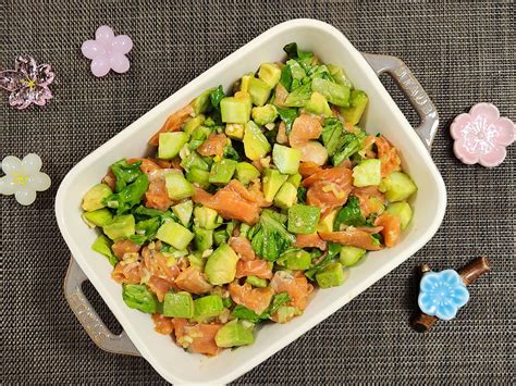 훈제연어 포케 연어 아보카도 포케 샐러드 만들기