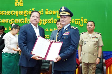 ឯកឧត្តមឧបនាយករដ្ឋមន្ដ្រី នេត សាវឿន ជួបសំណេះសំណាល និងប្រកាសចូលកាន់តំណែងមន្ដ្រី