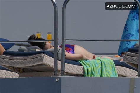 Selena Gomez Sexy Seen Aboard A Boat With Friends Aznude