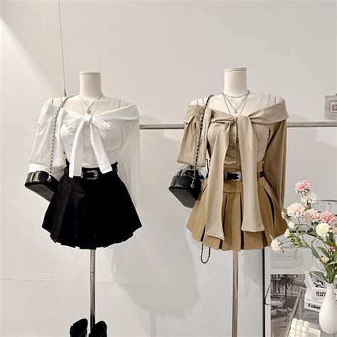 이프유마인 블라우스스커트set페미닌 가을 르쥬시 체크 배색 리본 스트랩 핀턱 오프숄더 벌룬 퍼프 크롭 긴팔 블라우스 벨트 하이웨스트 A라인 플레어 주름 플리츠