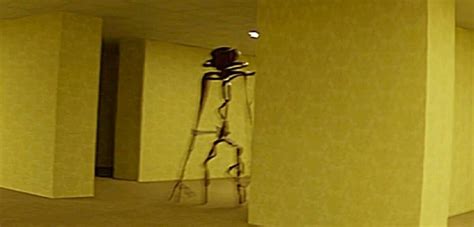 Dieses Horror Phänomen Fasziniert Das Internet Seit 7 Jahren Jetzt Ist