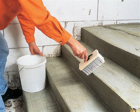 Как правильно класть плитку на лестницу обложить кафелем ступеньки полукруглой лестницы